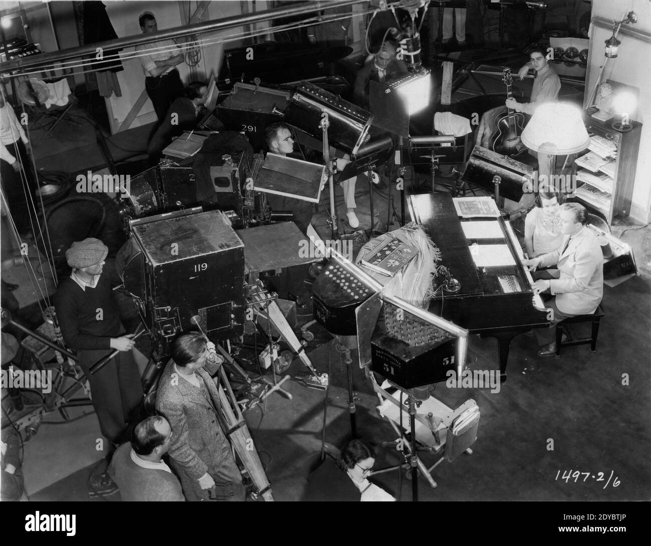 KITTY CARLISLE serenaded by BING CROSBY singing I'm Hummin' I'm ...