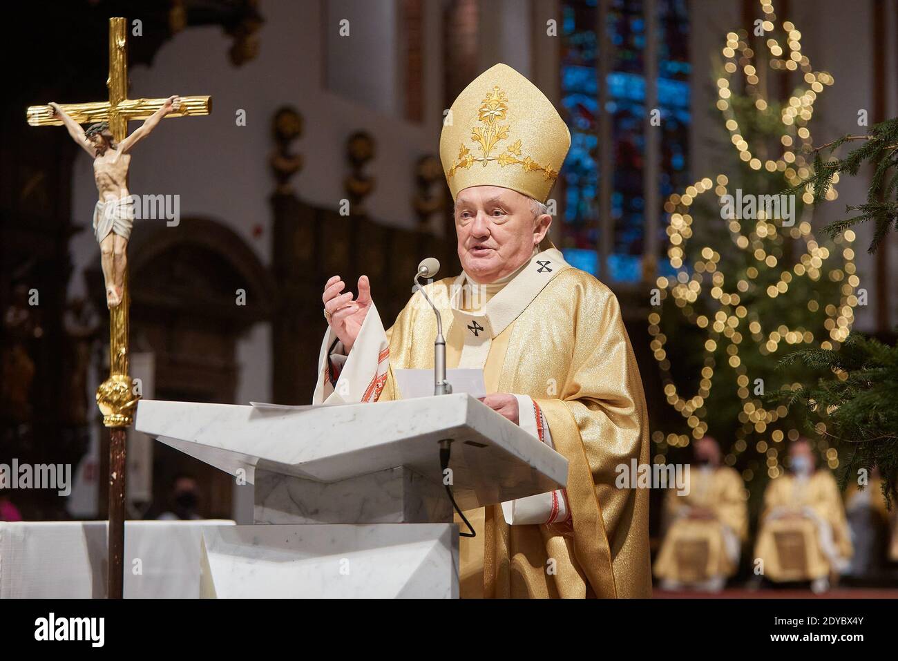 Cardinal kazimierz nycz hi-res stock photography and images - Alamy
