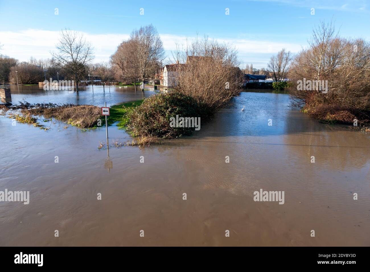 Northamptonshire flood flooding nene hi-res stock photography and ...