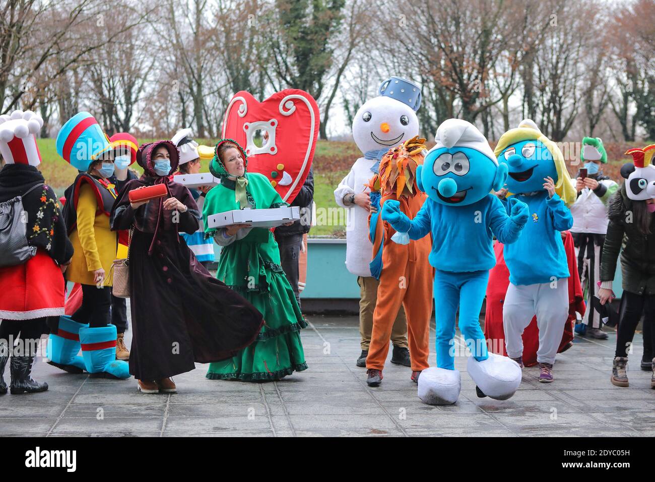 Medical sing hi-res stock photography and images - Alamy