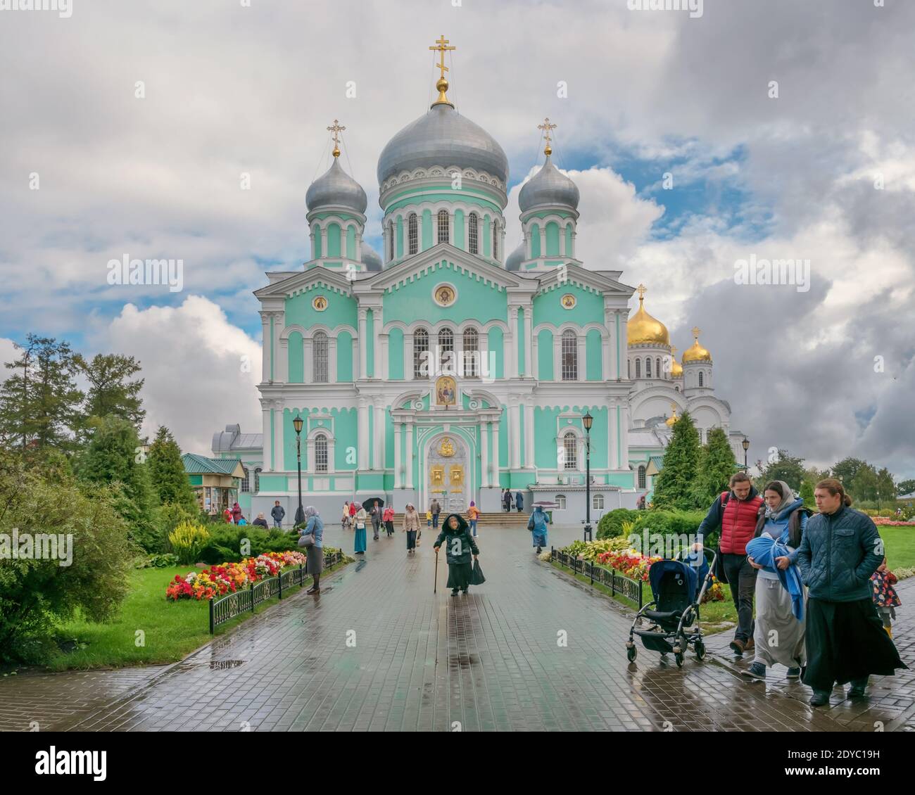 The five-domed katholikon is dedicated to the Holy Trinity. Holy ...