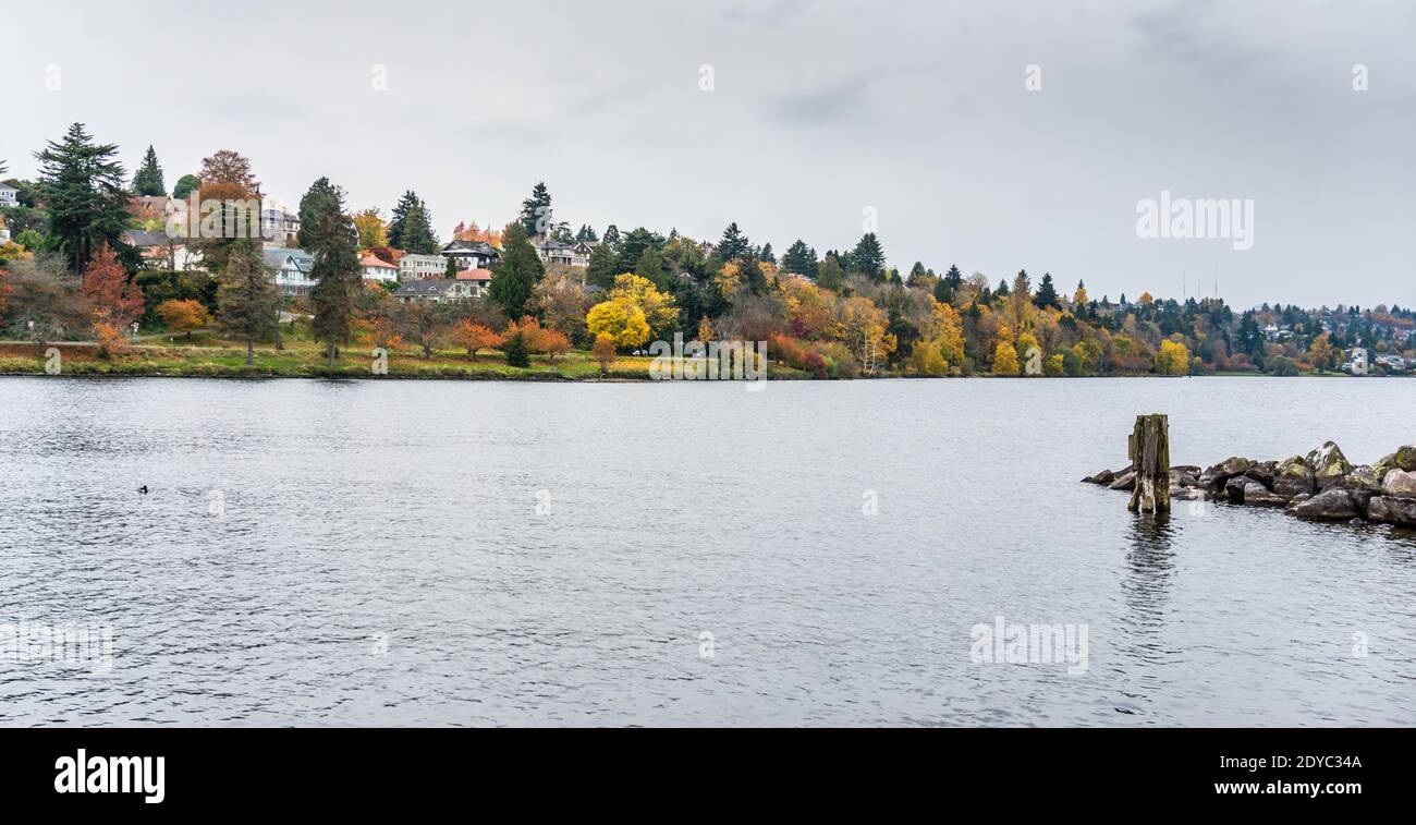 Seattle waterfront autumn hi-res stock photography and images - Alamy