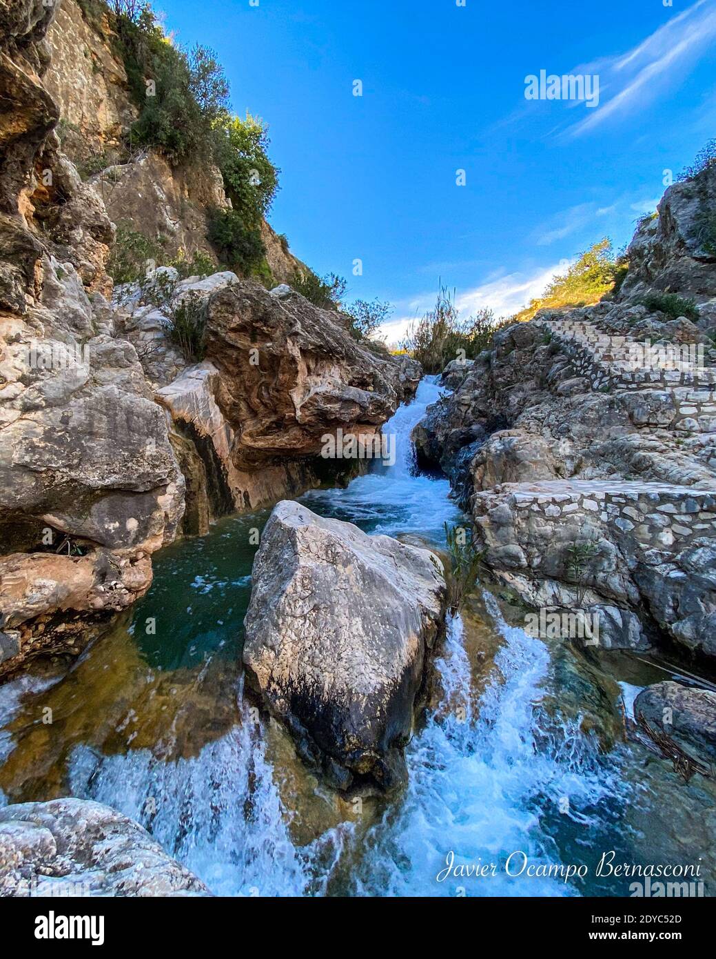 Making way through water hi-res stock photography and images - Alamy