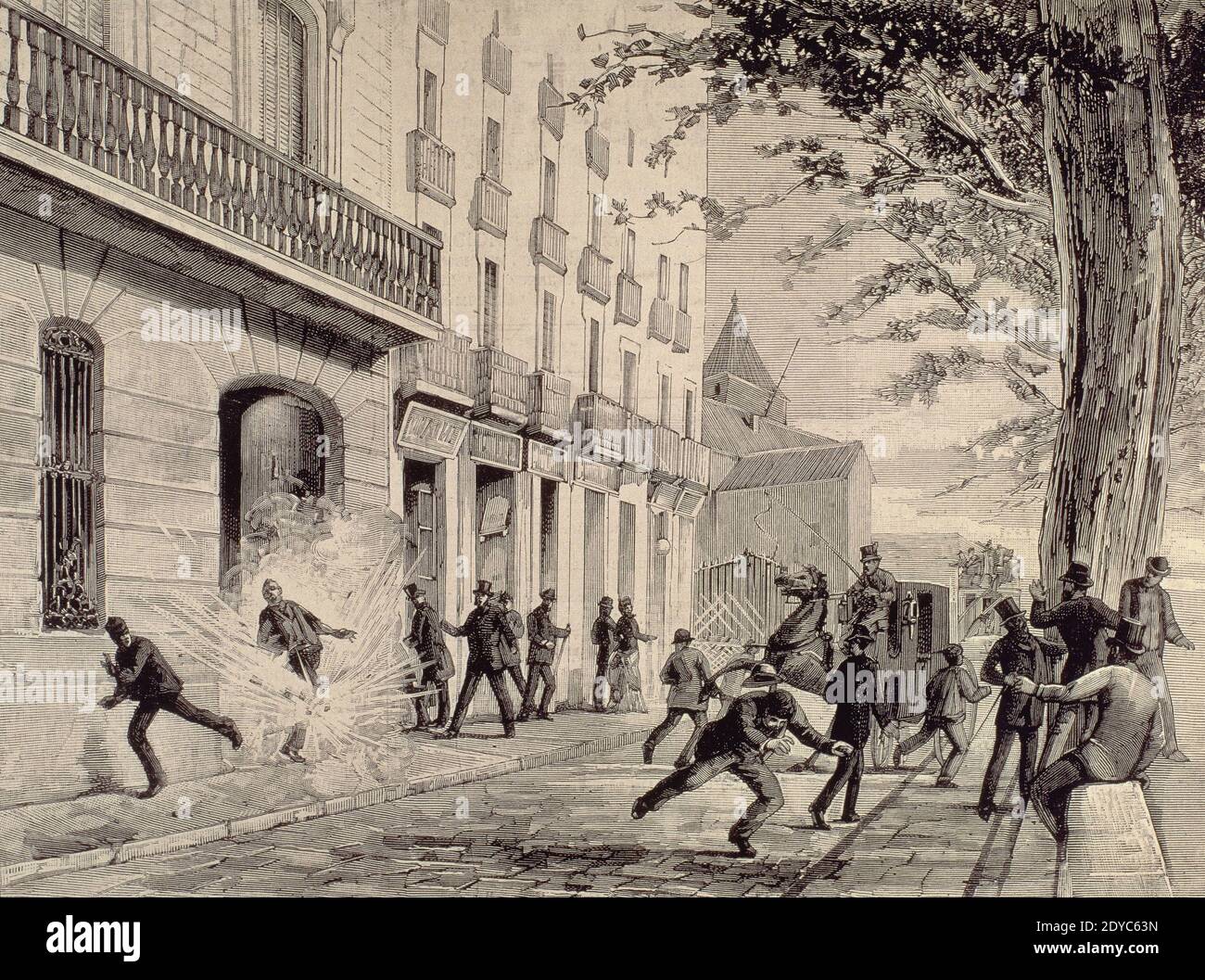 Explosión de granada hi-res stock photography and images - Alamy