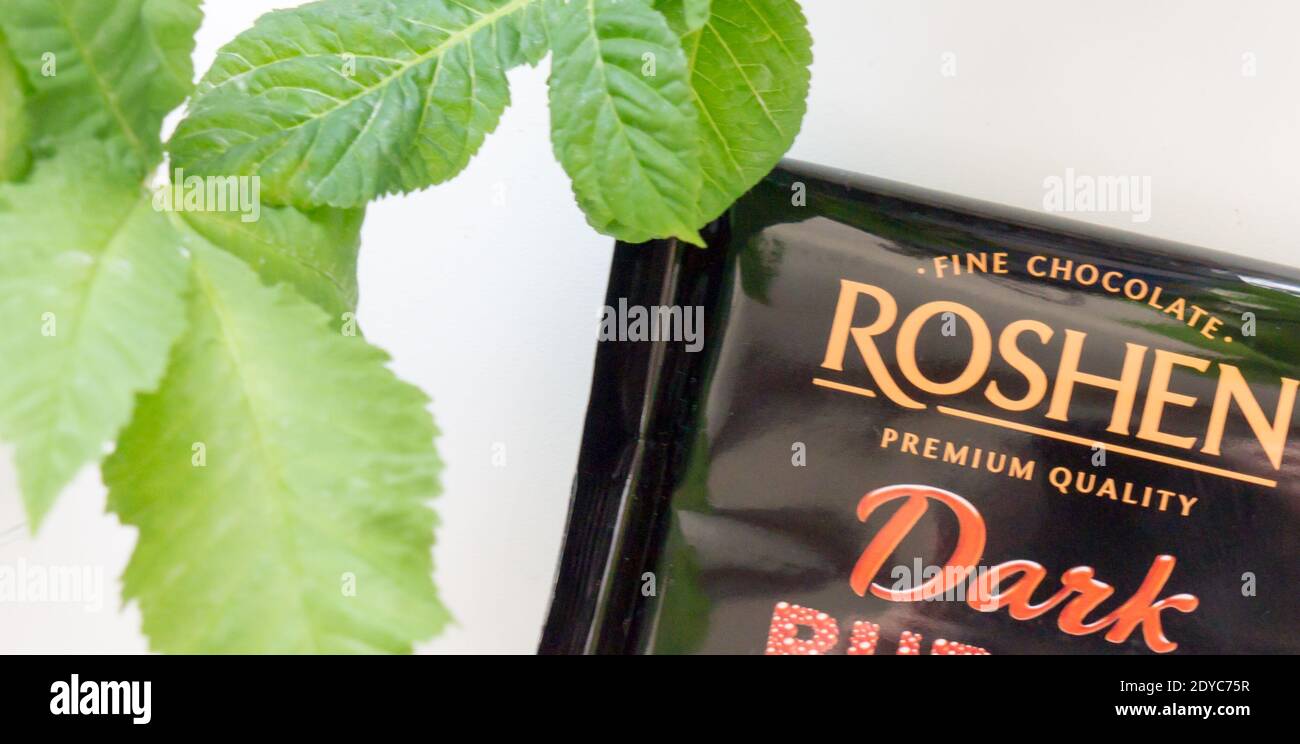 Milk chocolate roshen hi-res stock photography and images - Alamy