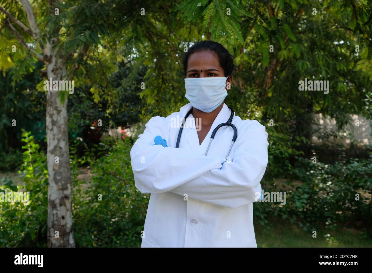 Female doctor wearing protection hi-res stock photography and images ...