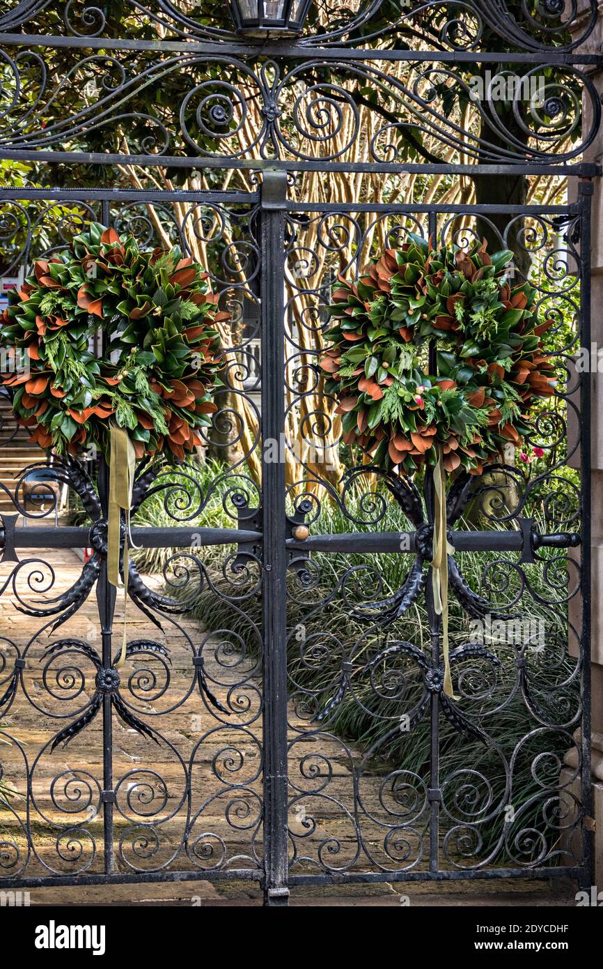 Sword gate hi-res stock photography and images - Alamy