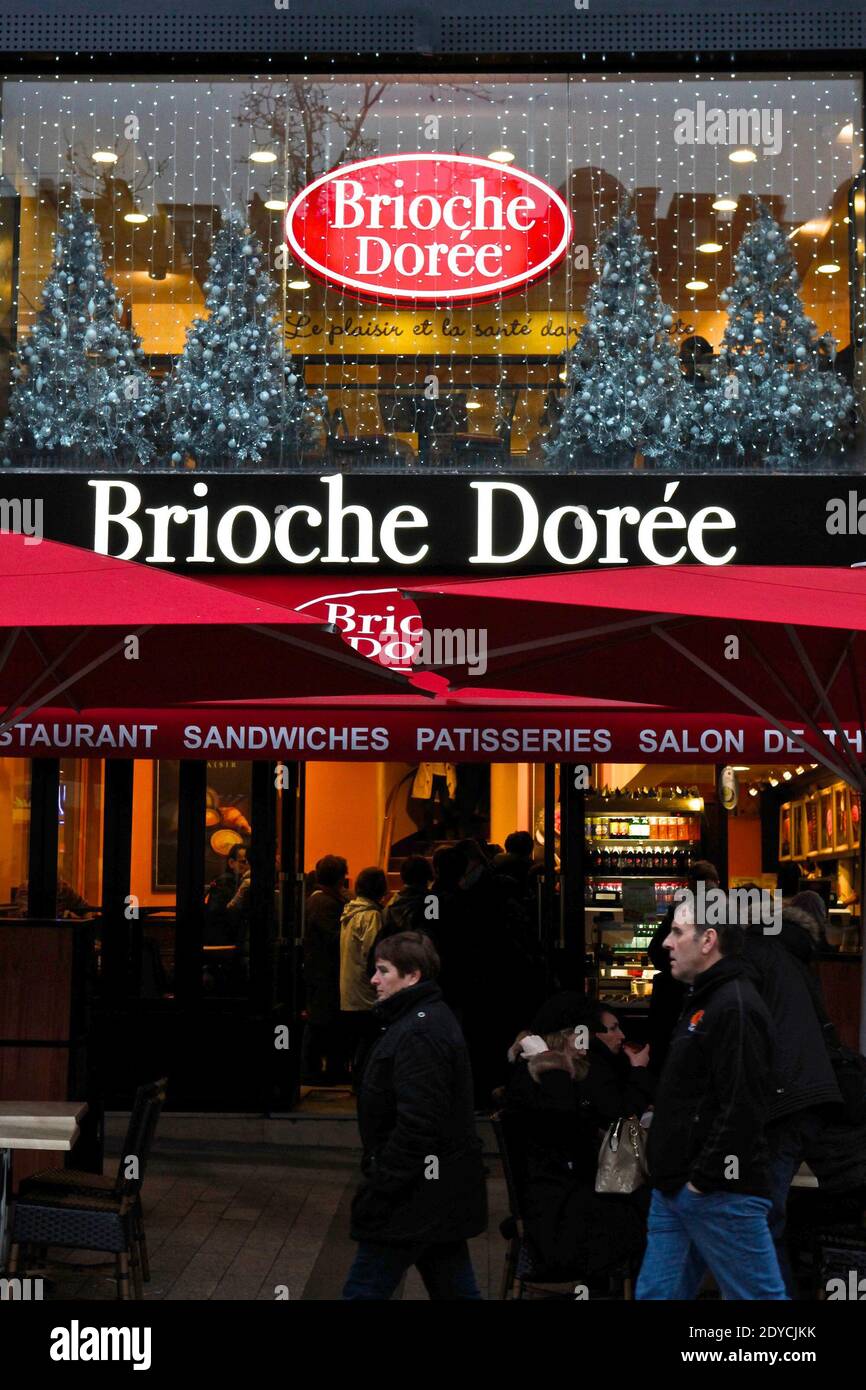 Brioche doree hi-res stock photography and images - Alamy