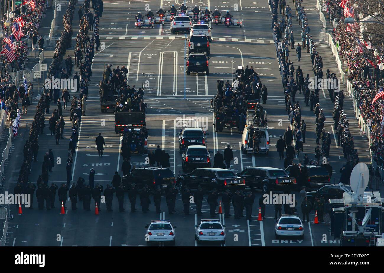 The presidential motorcade takes part in the Inaugural parade on its ...