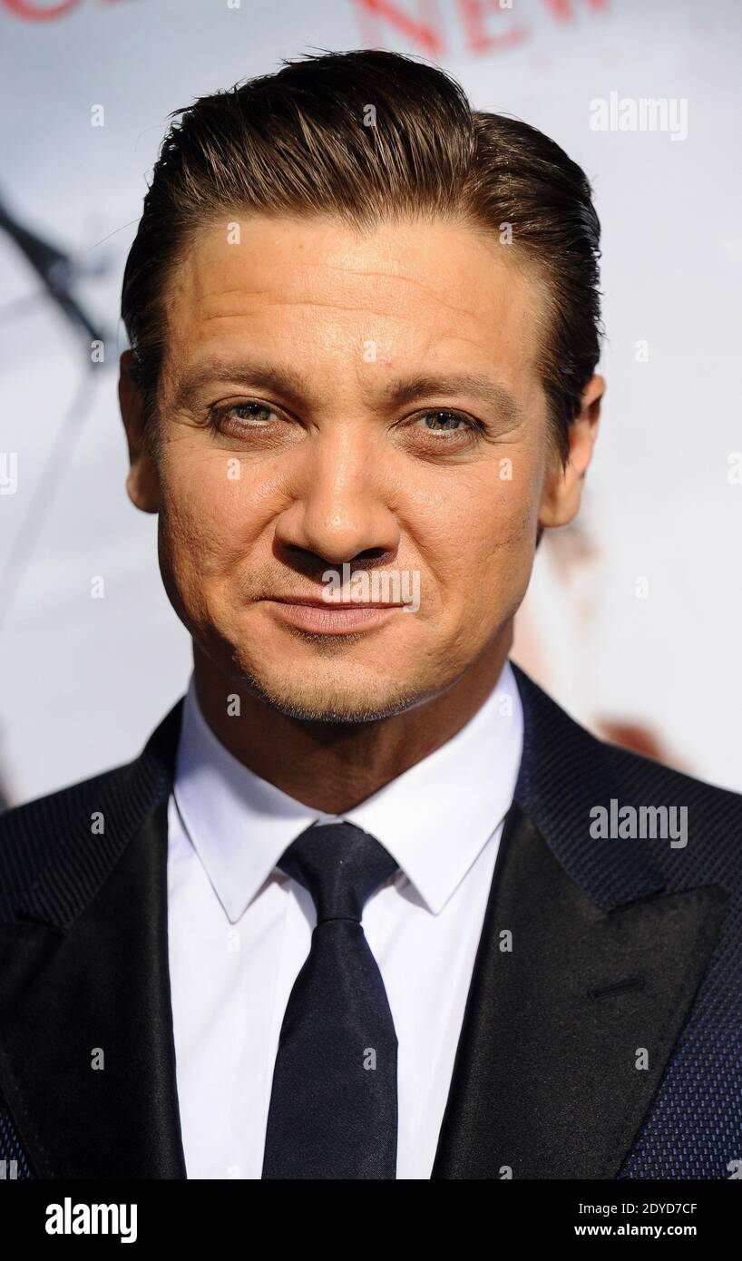 Jeremy Renner arrives for the LA premiere of Paramount Pictures' Hansel ...