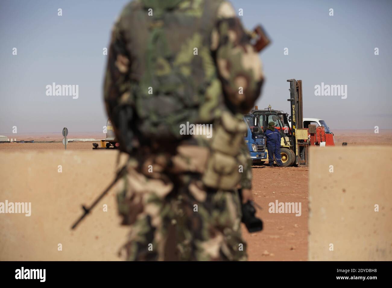 Amenas gas plant hi-res stock photography and images - Alamy