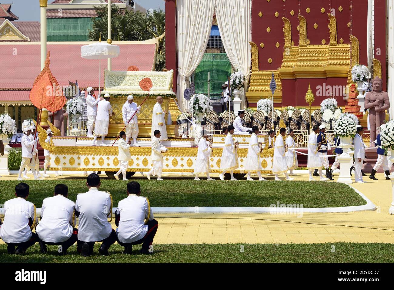 Cambodian queen mother norodom monineath hi-res stock photography and ...