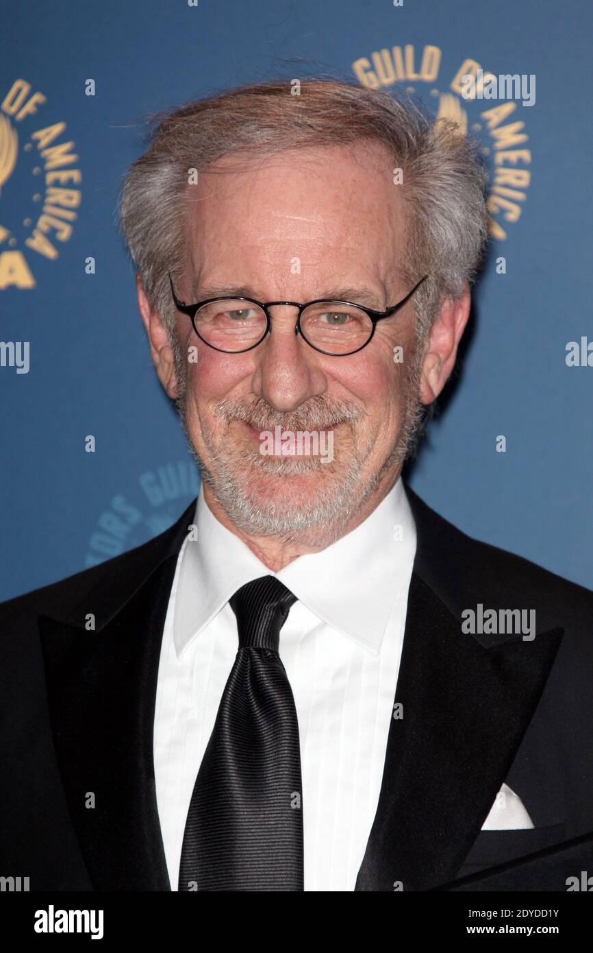 Steven spielberg poses in hi-res stock photography and images - Alamy