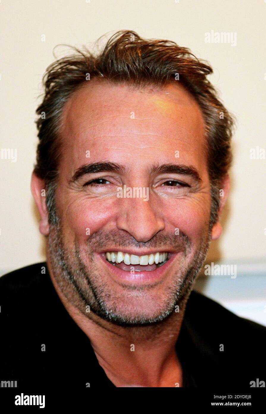 Jean dujardin eric hi-res stock photography and images - Alamy