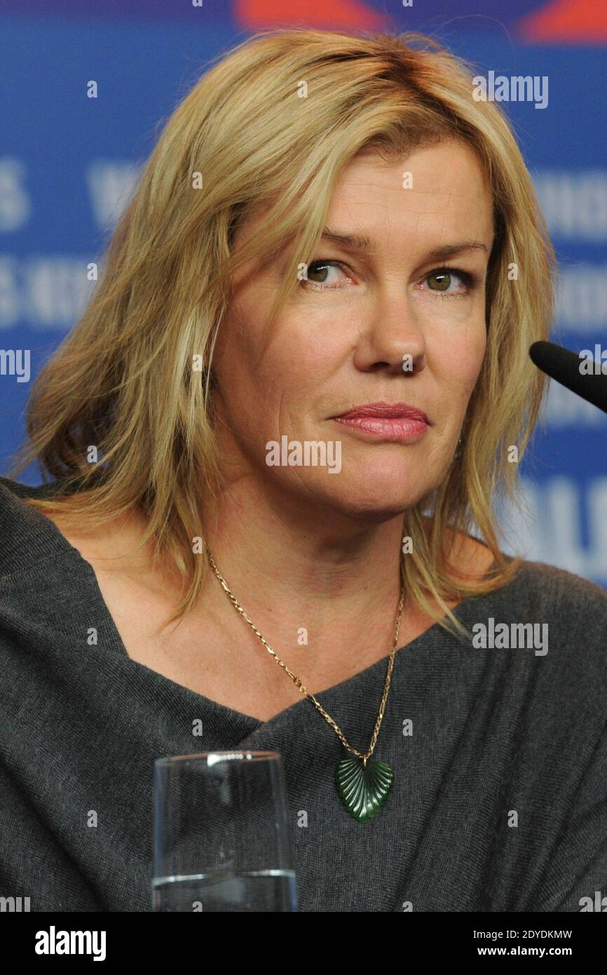 New zealand actress hi-res stock photography and images - Alamy