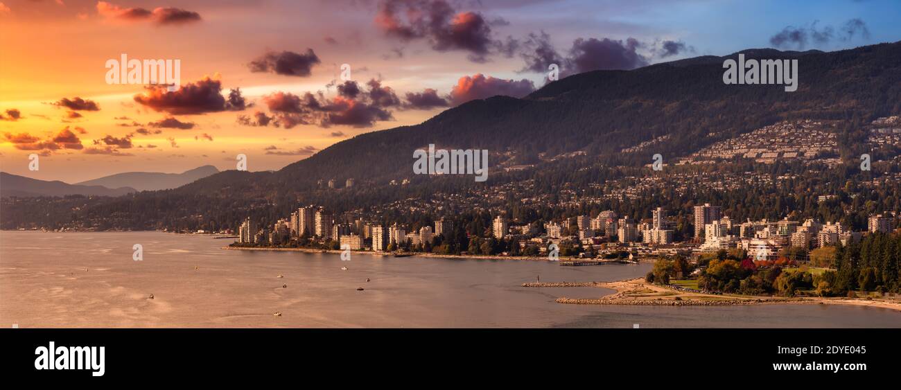 Ambleside beach vancouver hi-res stock photography and images - Alamy