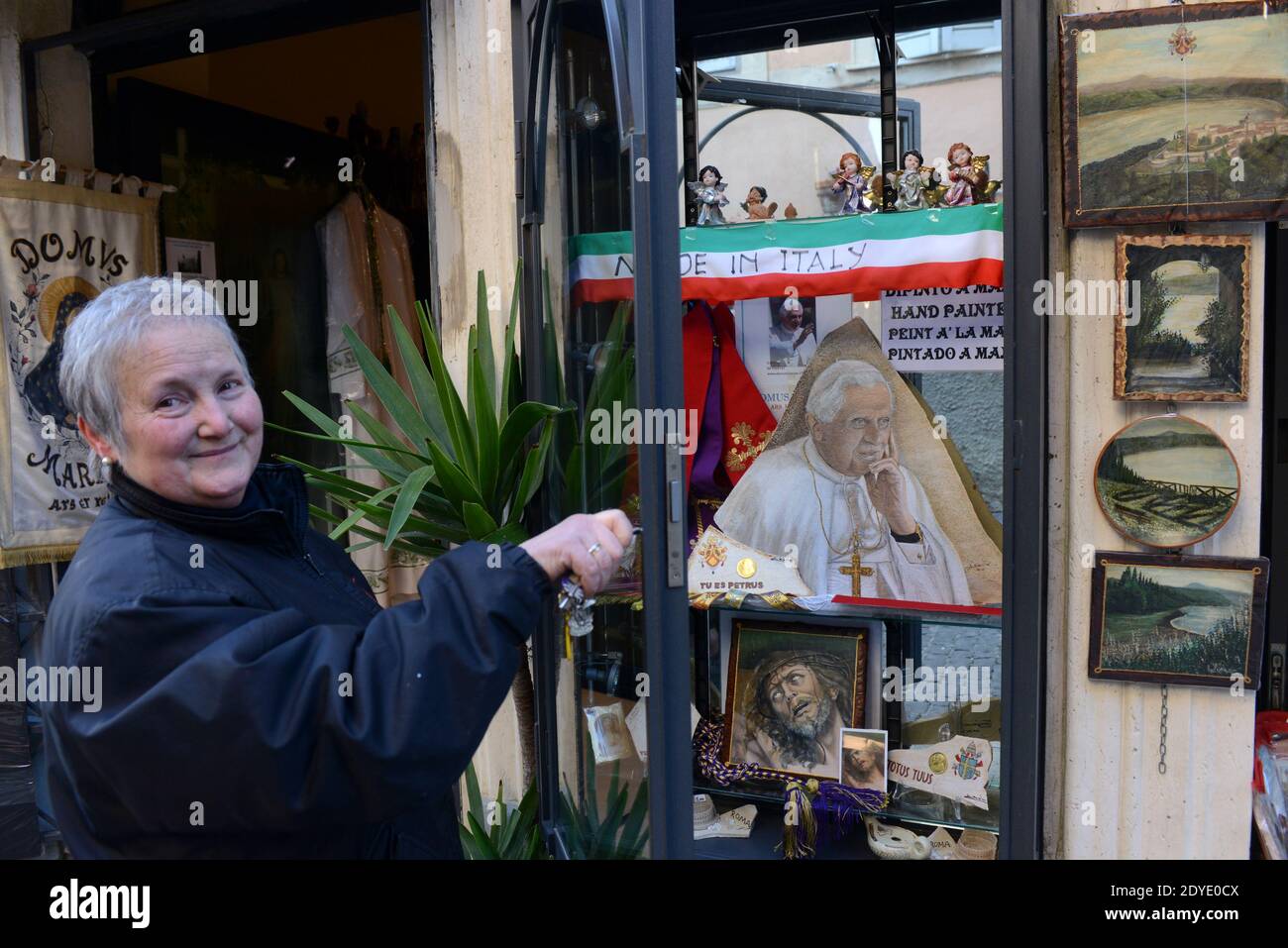 Joseph gandolfo hi-res stock photography and images - Alamy