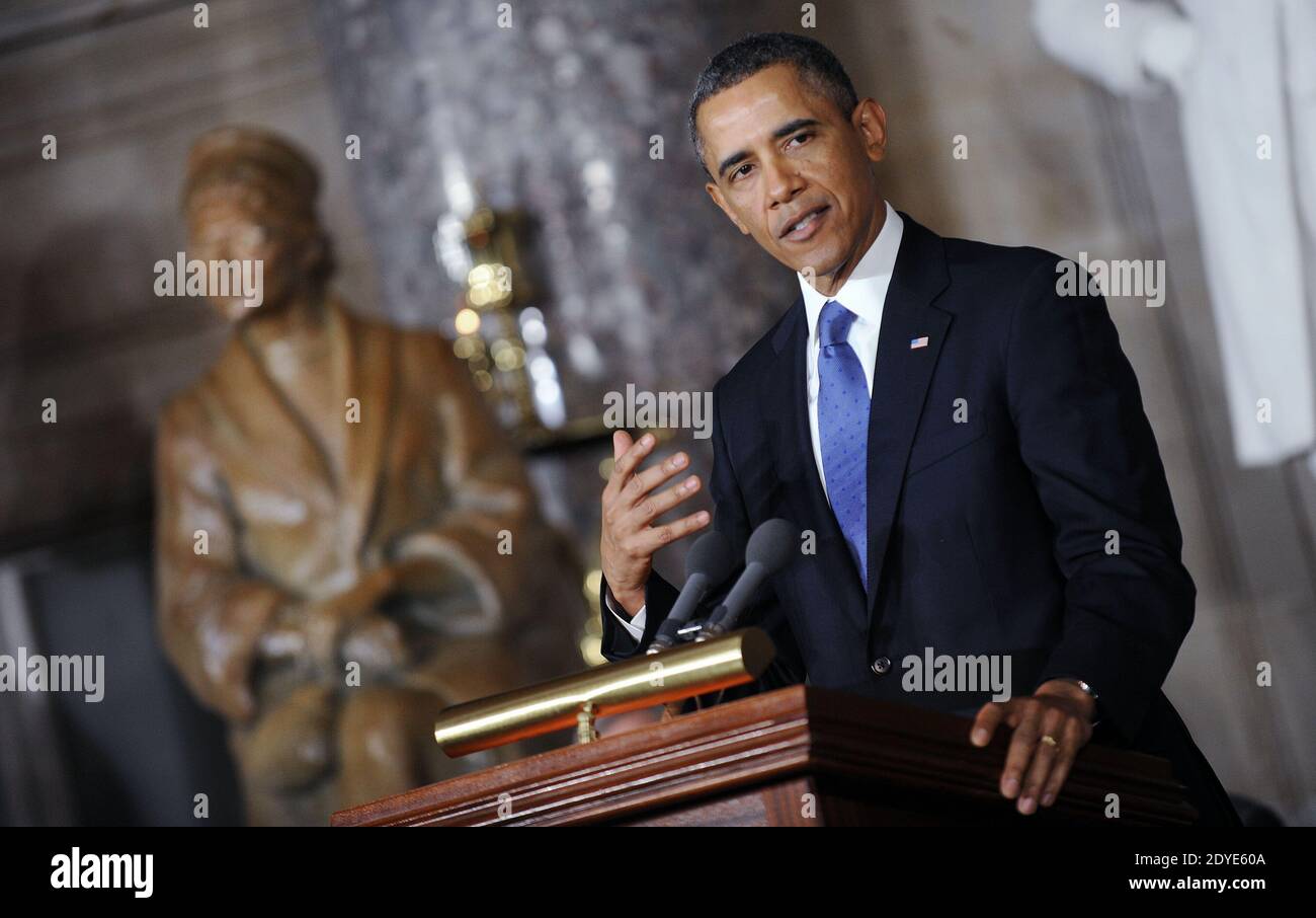 Rosa parks statue in us capitol hi-res stock photography and images - Alamy