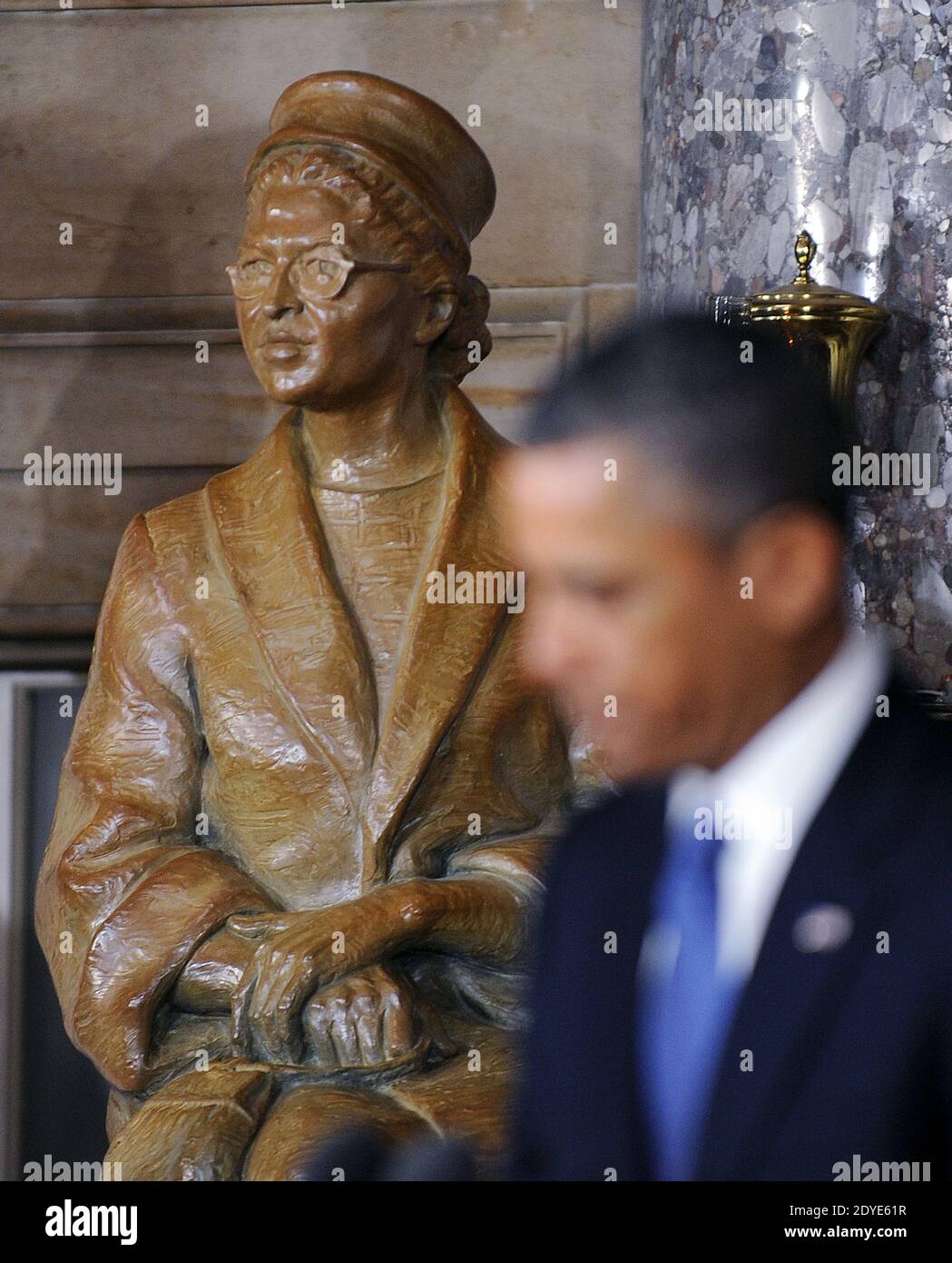Rosa parks statue capitol hi-res stock photography and images - Alamy