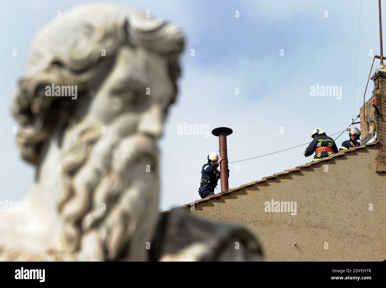 Conclave setup hi-res stock photography and images - Alamy