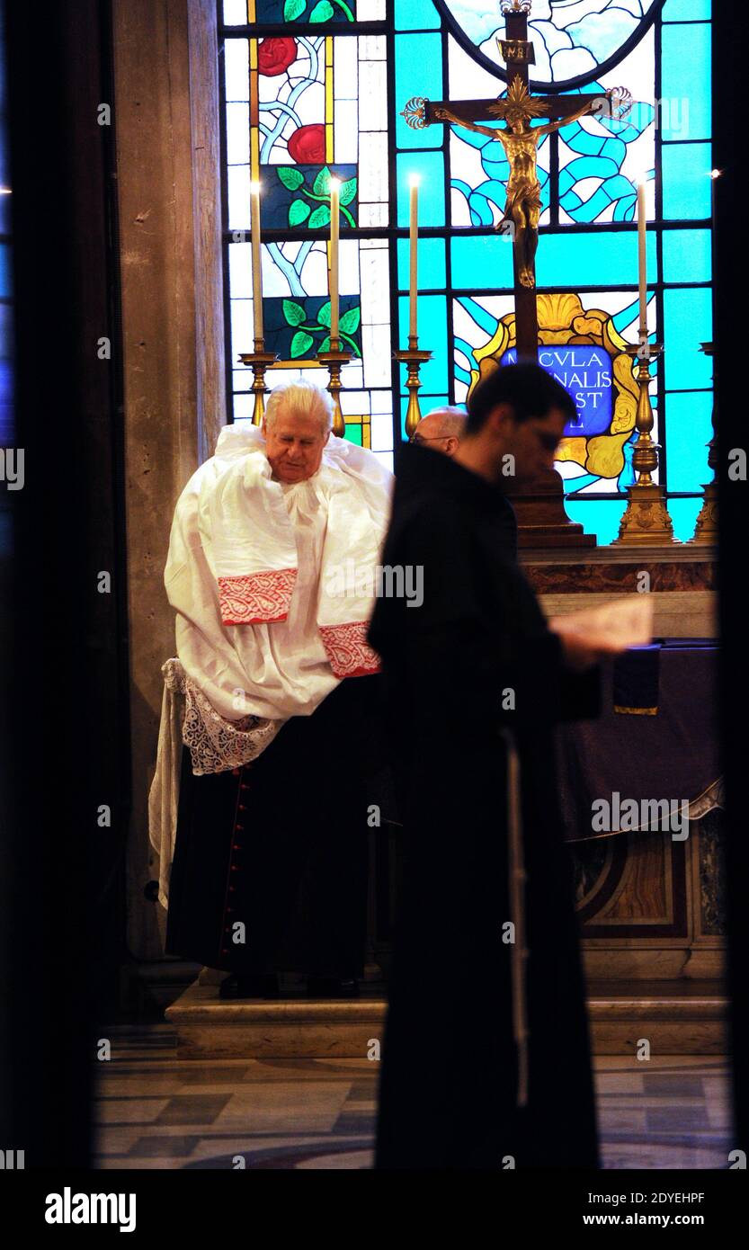 Cardinal scola hi-res stock photography and images - Alamy