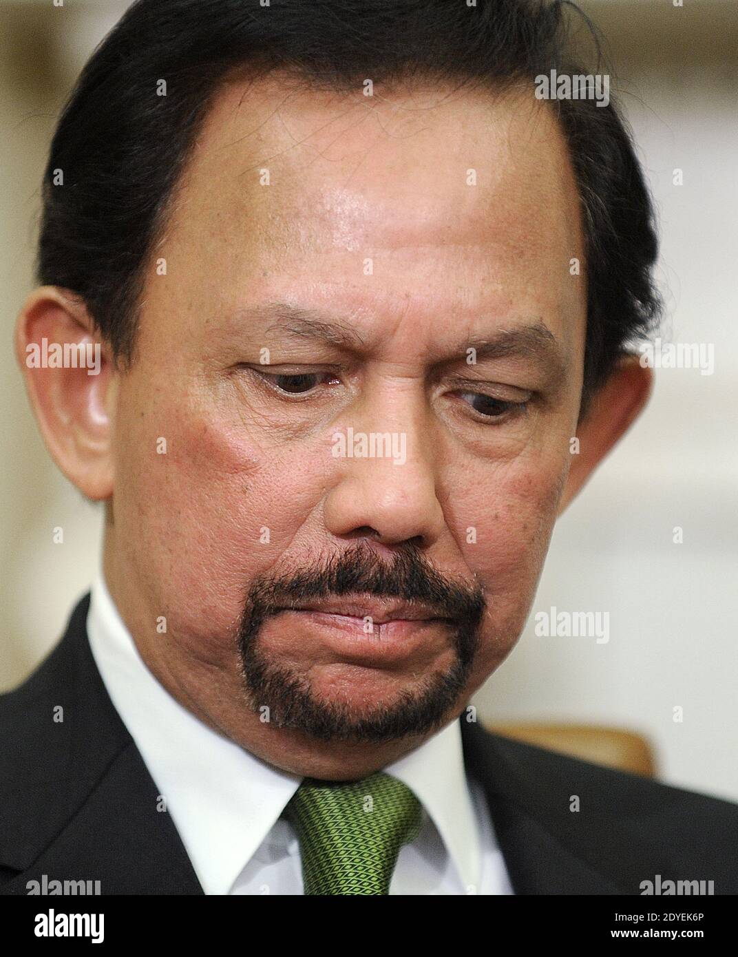 Brunei majesty sultan hassanal bolkiah hi-res stock photography and ...