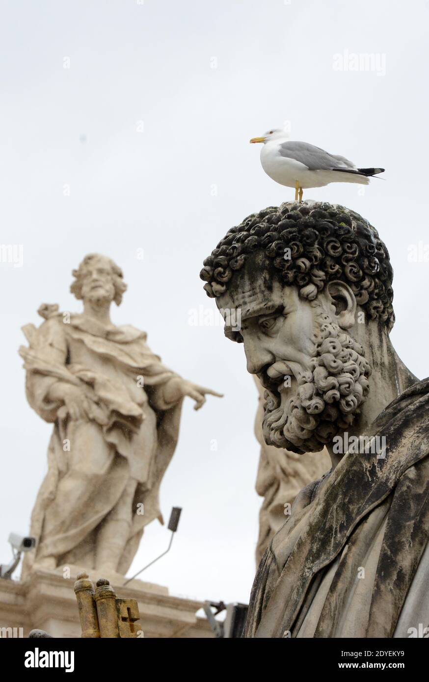 Statue de saint catholique hi-res stock photography and images - Alamy