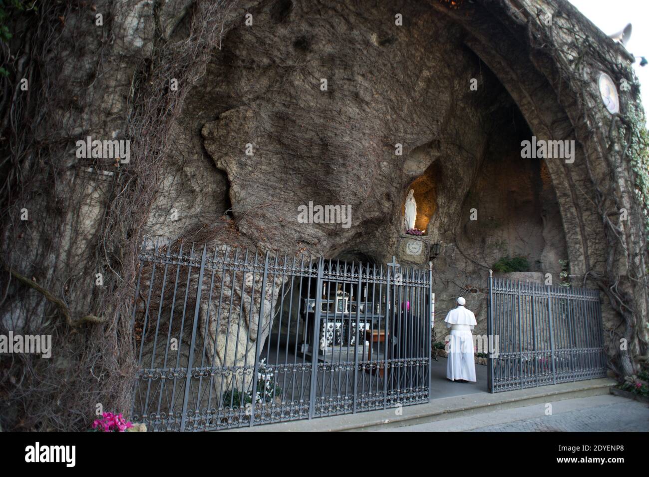 Replica of the grotto of lourdes hi-res stock photography and images ...