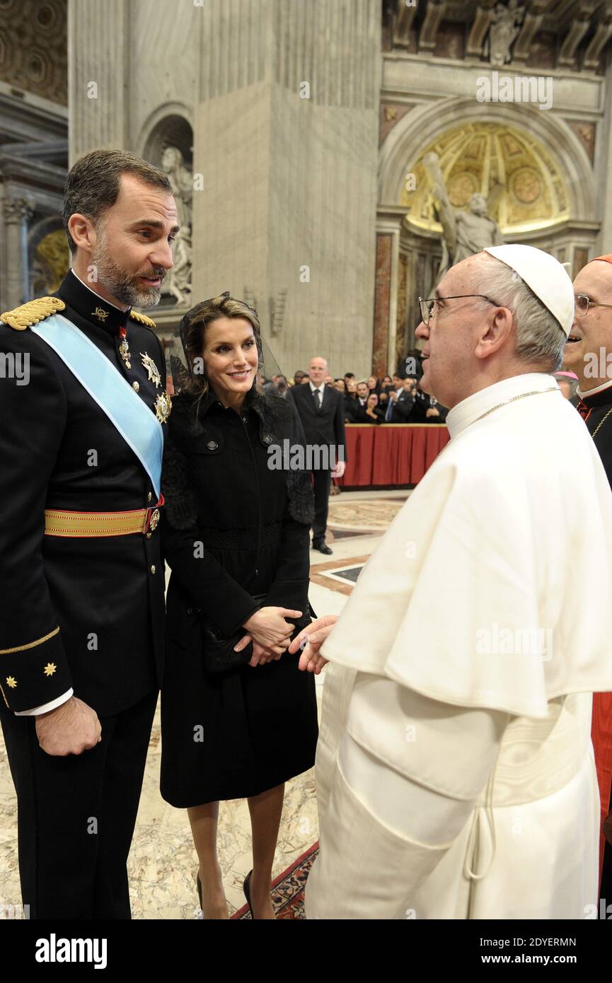 Pope Francis receives the congratulation from Prince Felipe and ...