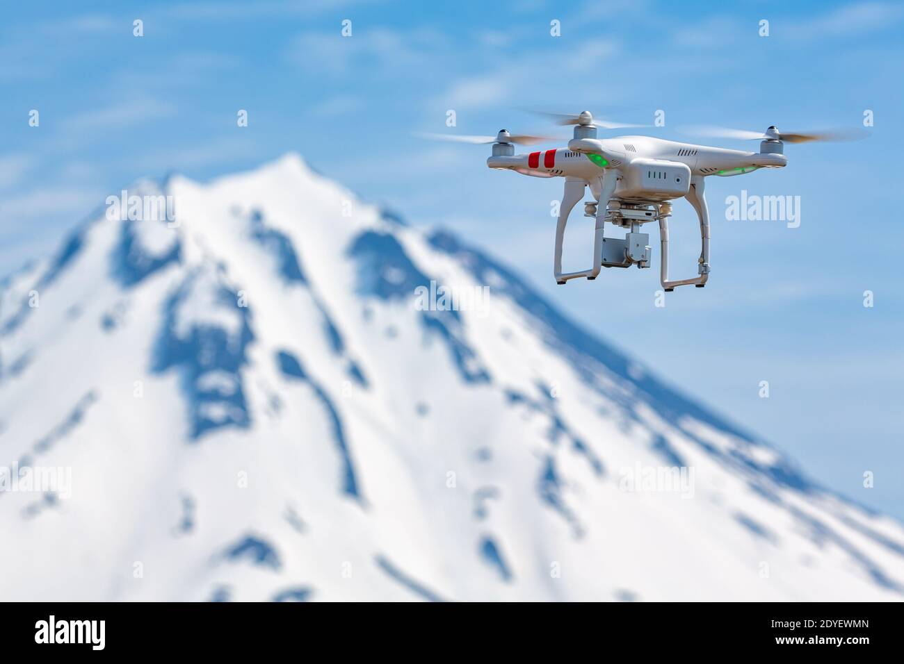 Volcano monitoring hi-res stock photography and images - Alamy