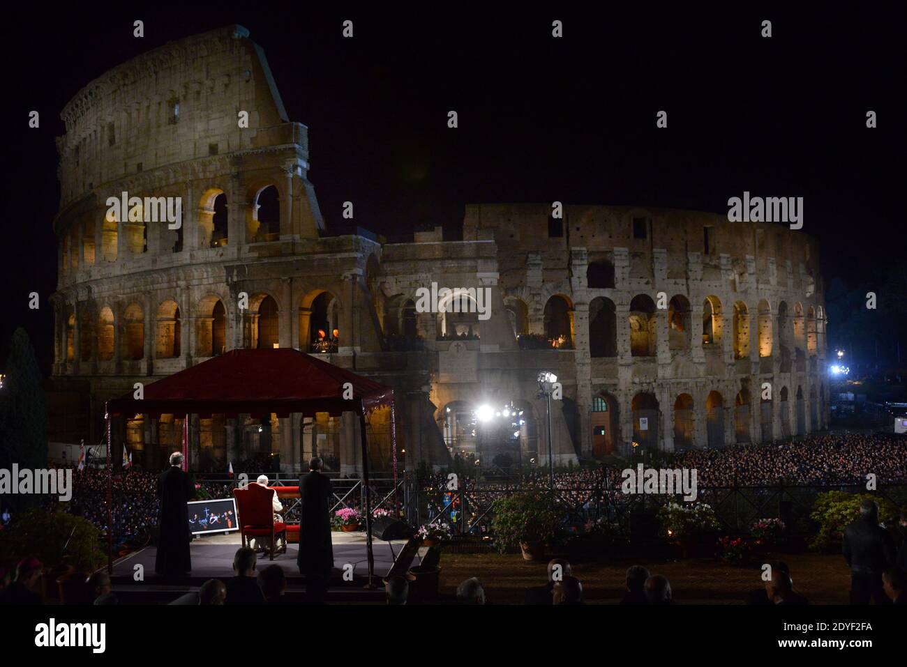 Pope Francis leads the Way of the Cross (Via Crucis) on Good Friday in ...