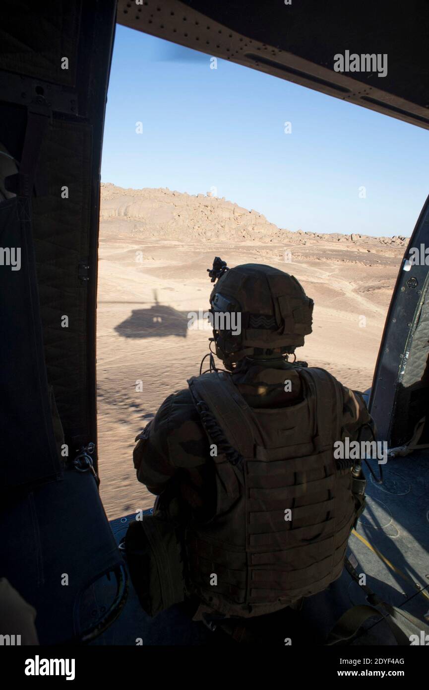 Machine militaire hi-res stock photography and images - Alamy