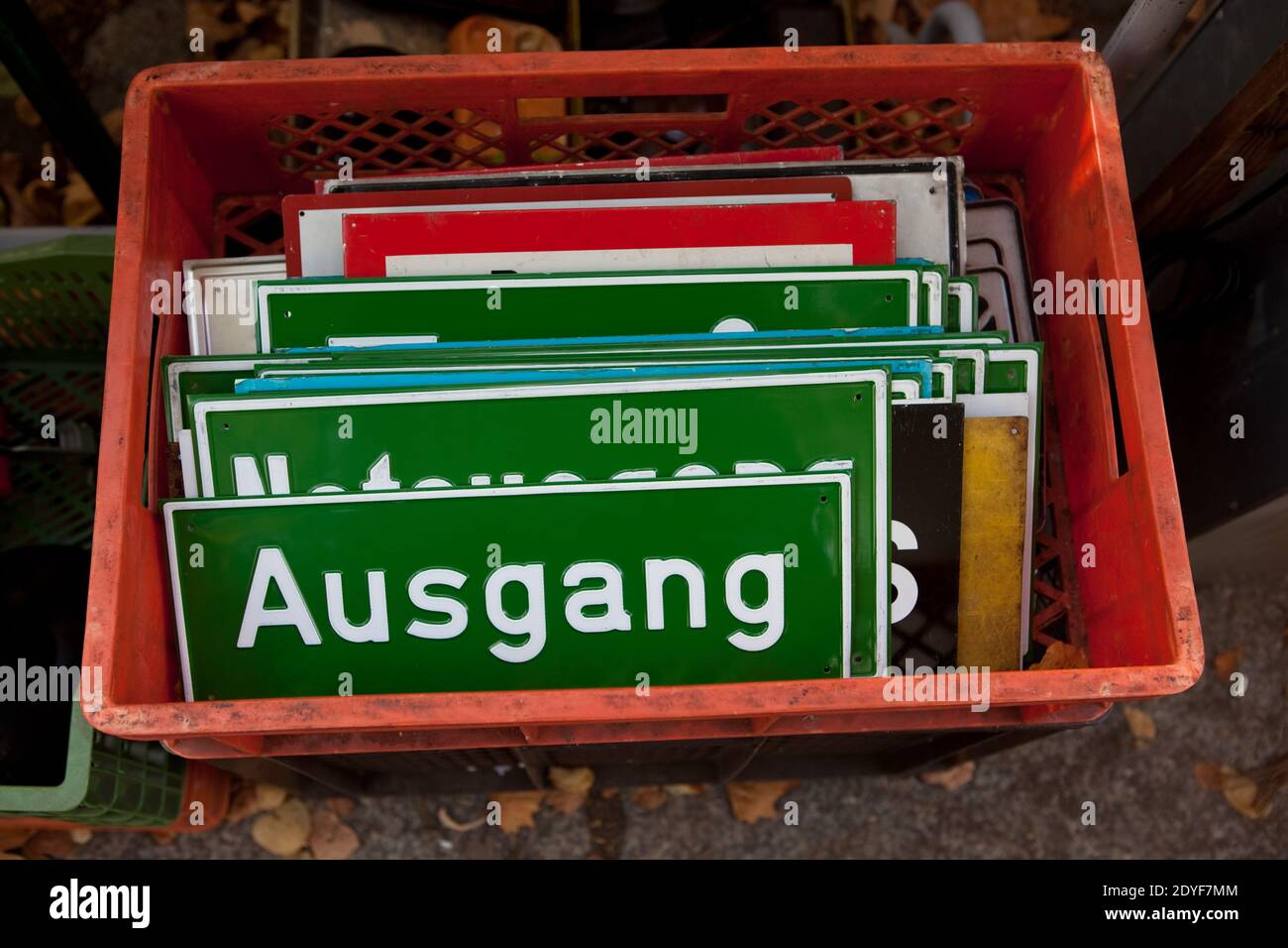Ausgang sign hi-res stock photography and images - Alamy