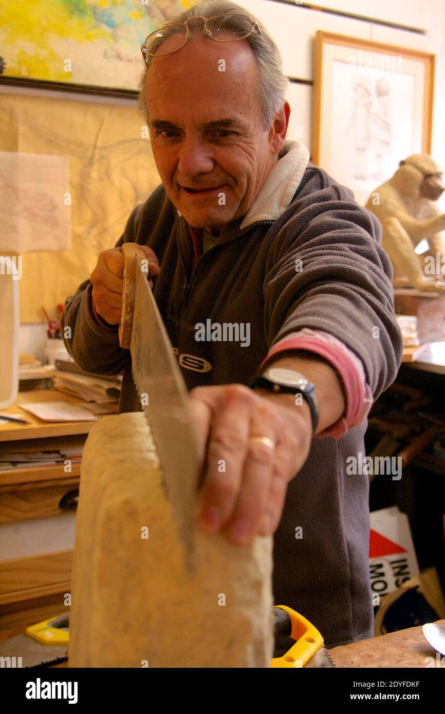 Jean-Patrick Poiron, artist sculptor. Jean-Patrick Poiron, artiste ...