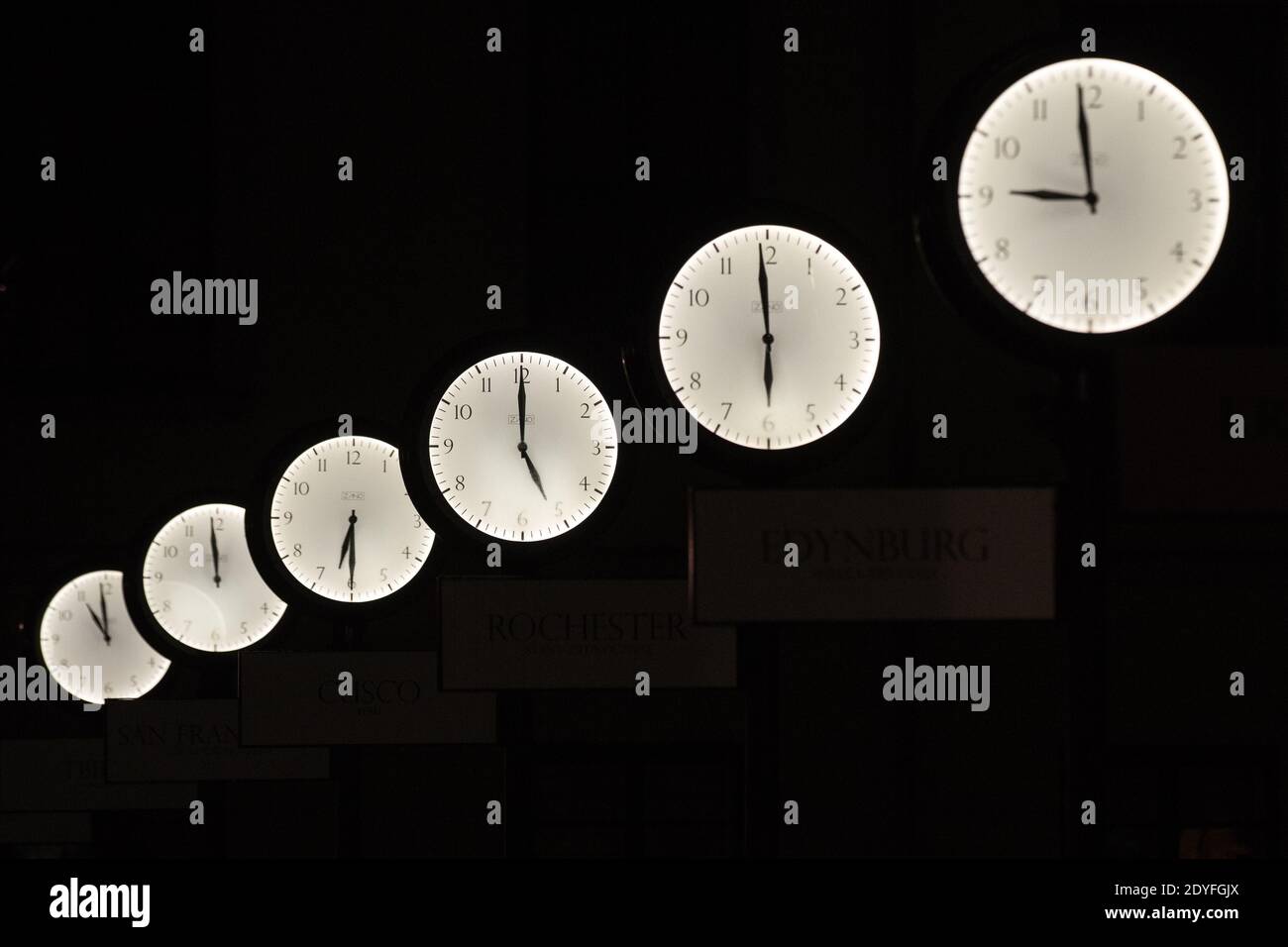 Holy spirit square krakow clock hi-res stock photography and images - Alamy