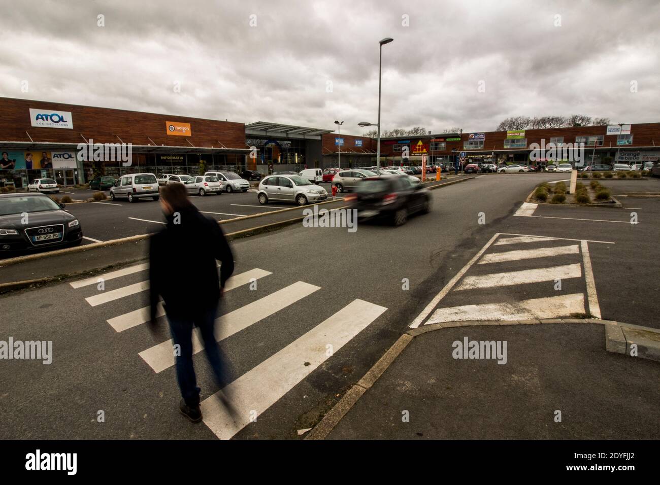 FRA - Shopping center. Shopping center Atol and Gifi. FRA - Centre ...