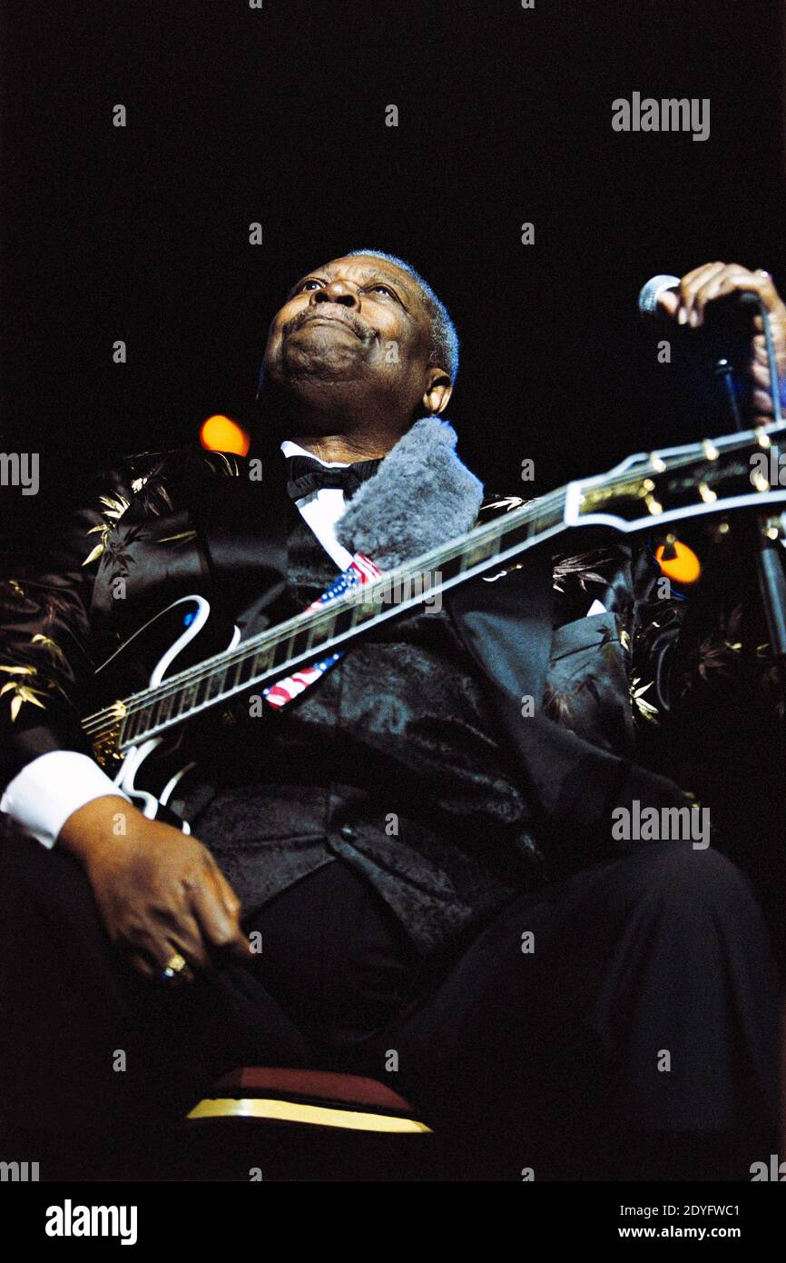 BB King in concert at the Royal Albert Hall in London. 3rd July 2002 ...