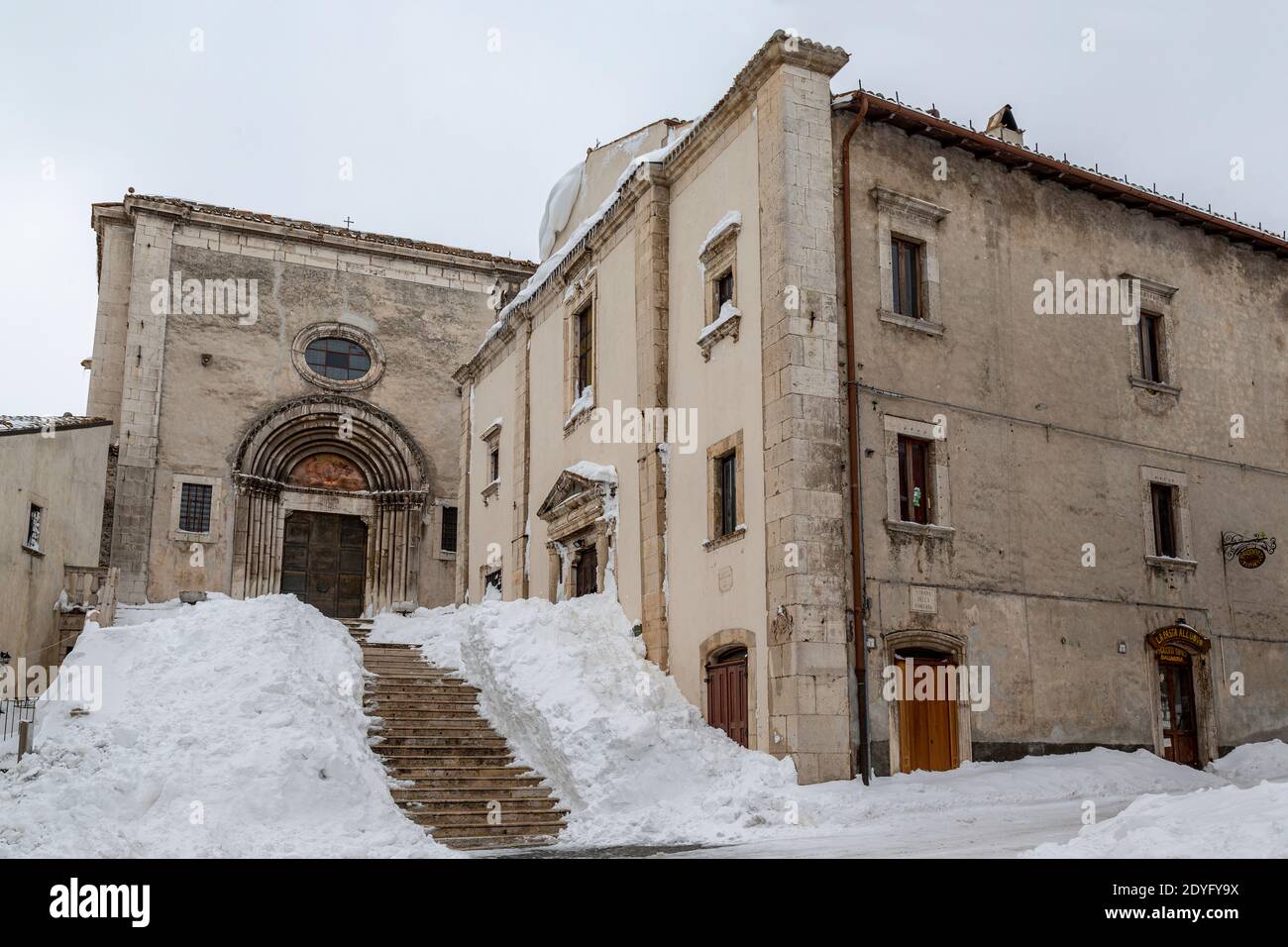 Basilica di santa maria del colle hi-res stock photography and images ...