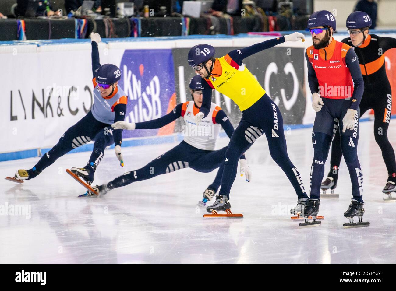 HEERENVEEN, NETHERLANDS - DECEMBER 13: 1000 m finale Sven ROES, Itzhak ...