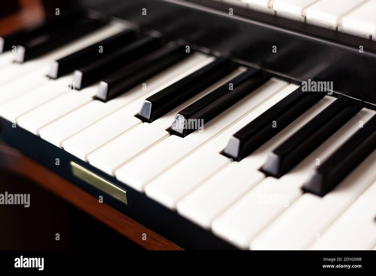 Pipe organ keyboard hi-res stock photography and images - Alamy