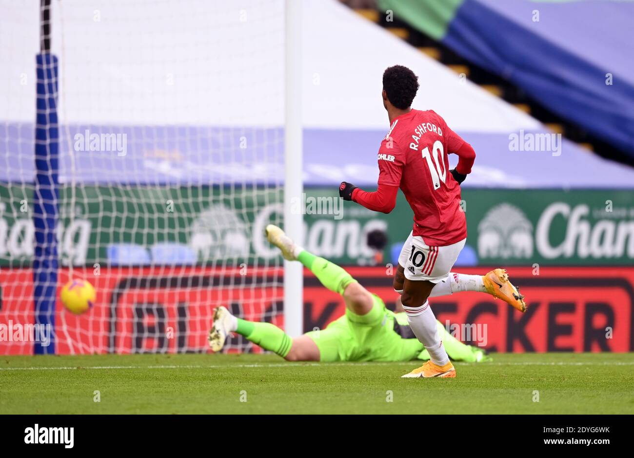 Manchester United's Marcus Rashford scores his sides opening goal of ...