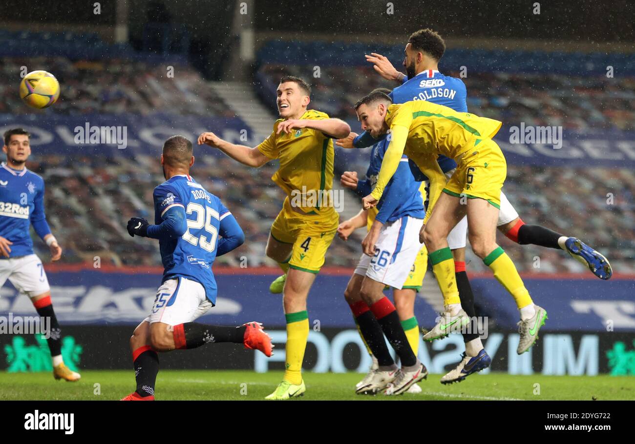 Rangers' Connor Goldson heads close during the Scottish Premiership ...