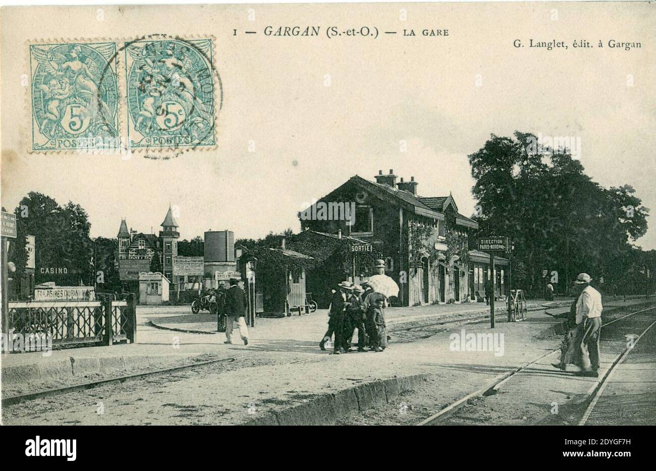 Gargan tree hi-res stock photography and images - Alamy