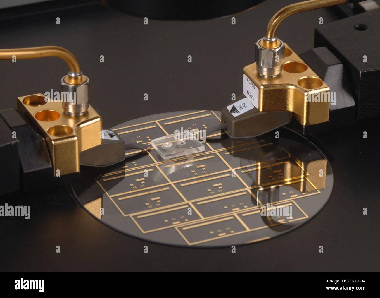 Lab on a chip hi-res stock photography and images - Alamy