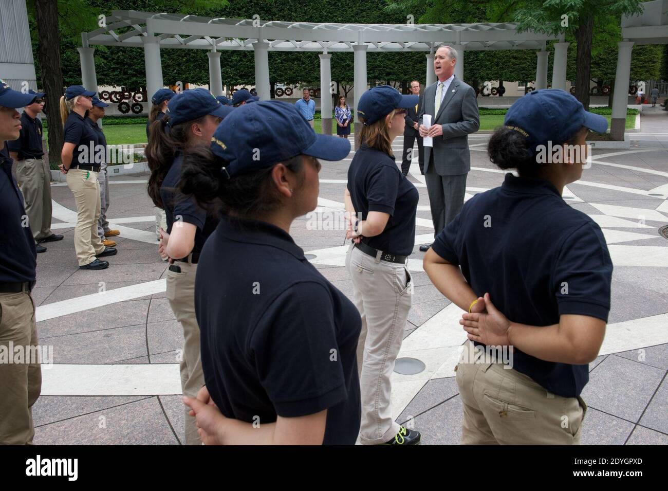 Stand in formation hi-res stock photography and images - Alamy