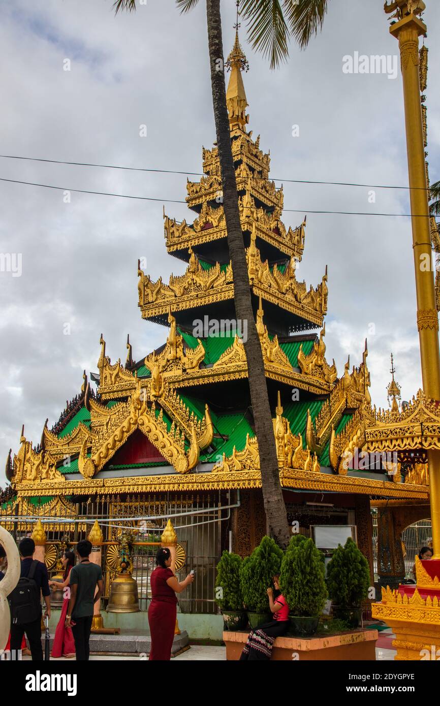 Yele paya pagoda hi-res stock photography and images - Alamy