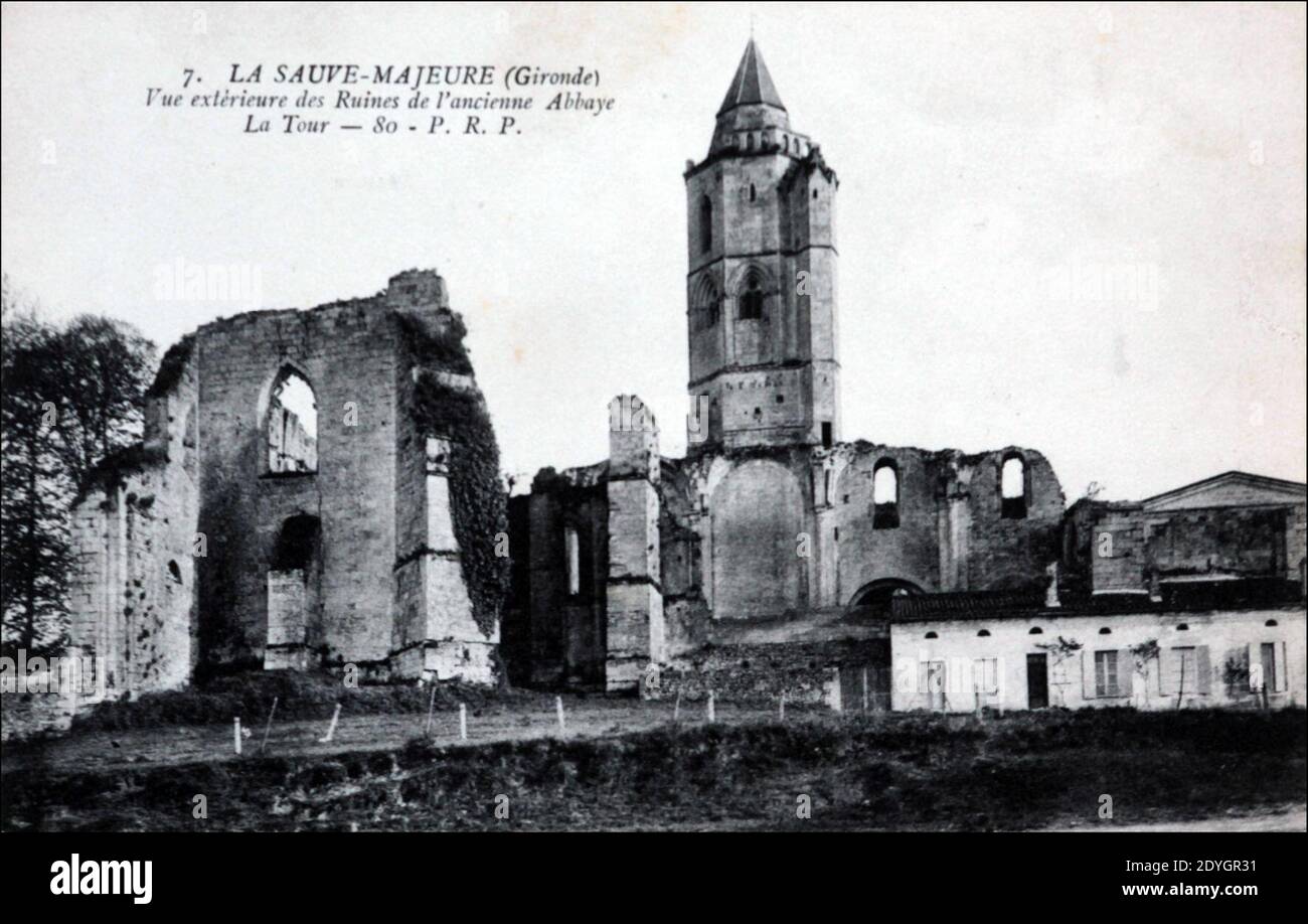 La Sauve - Abbaye Tour 3a Stock Photo - Alamy