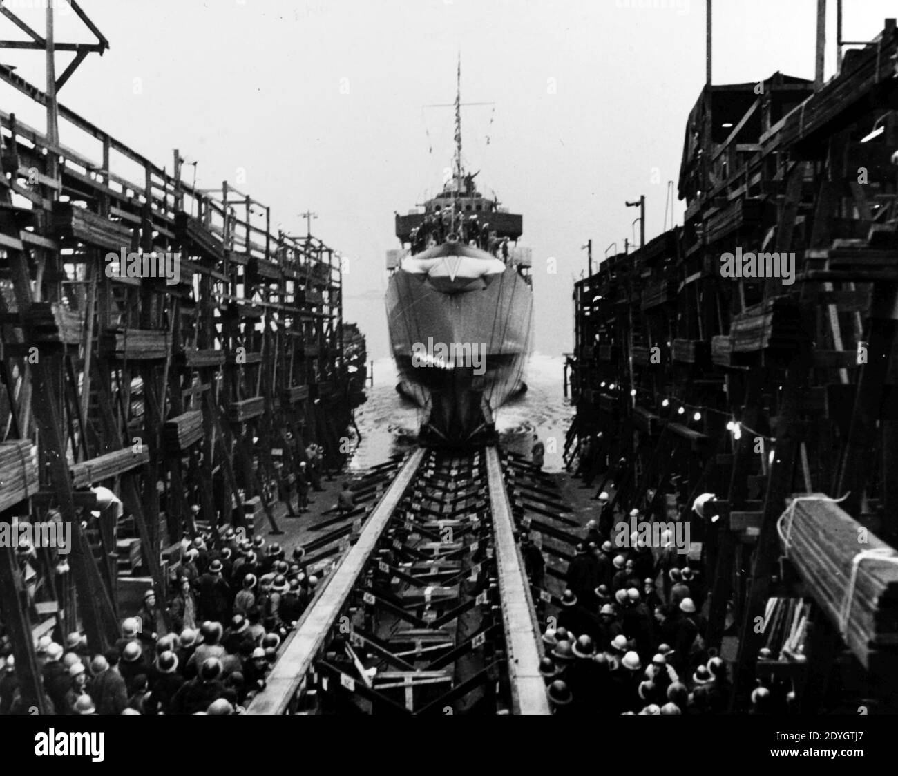 Uss johnston dd 557 hi-res stock photography and images - Alamy