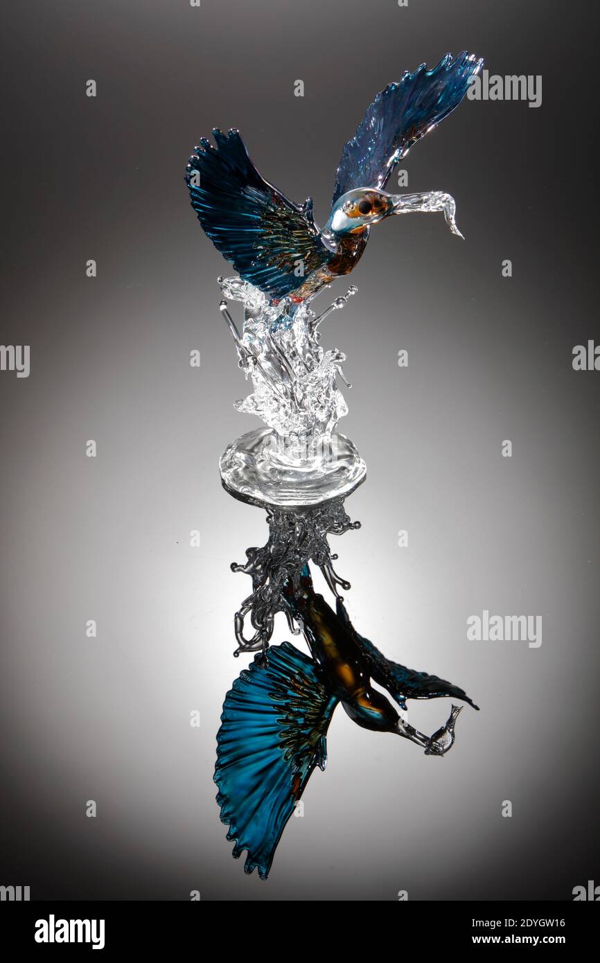 Sandra Young glass artist Stock Photo - Alamy