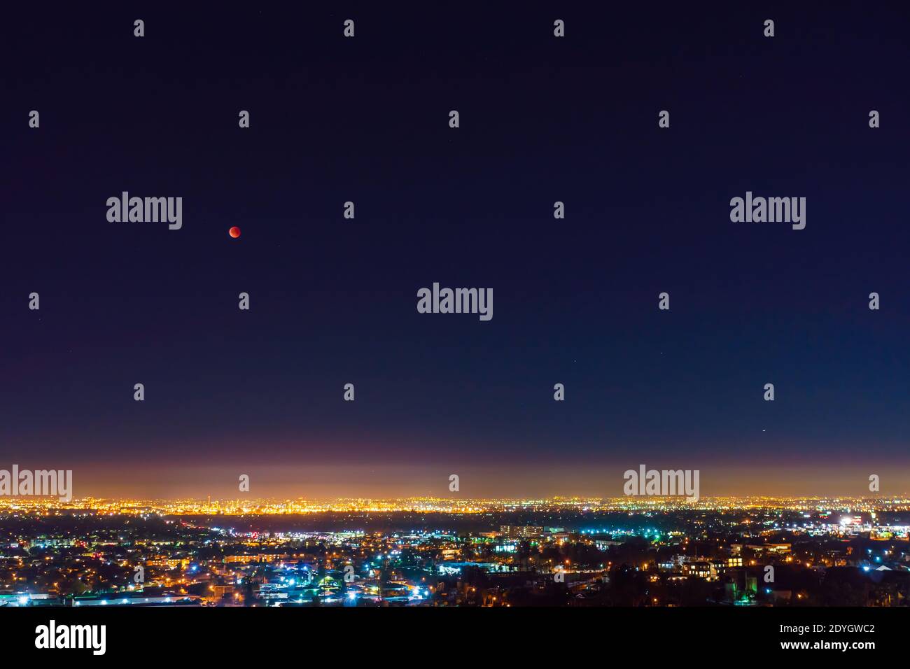 Blood moon phenomenon hi-res stock photography and images - Alamy